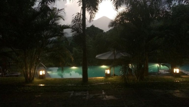 30 Places Around Bangalore to Surprise Your Valentine | Thrillophilia