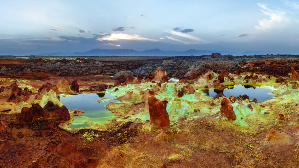 50 Craziest Natural Phenomenons around the Globe