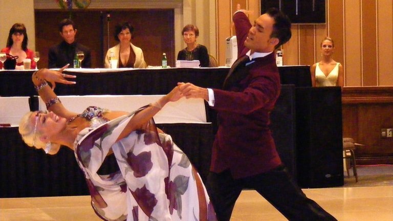 20 Amazing Dances From Around The World That Will Get Your Feet Tapping