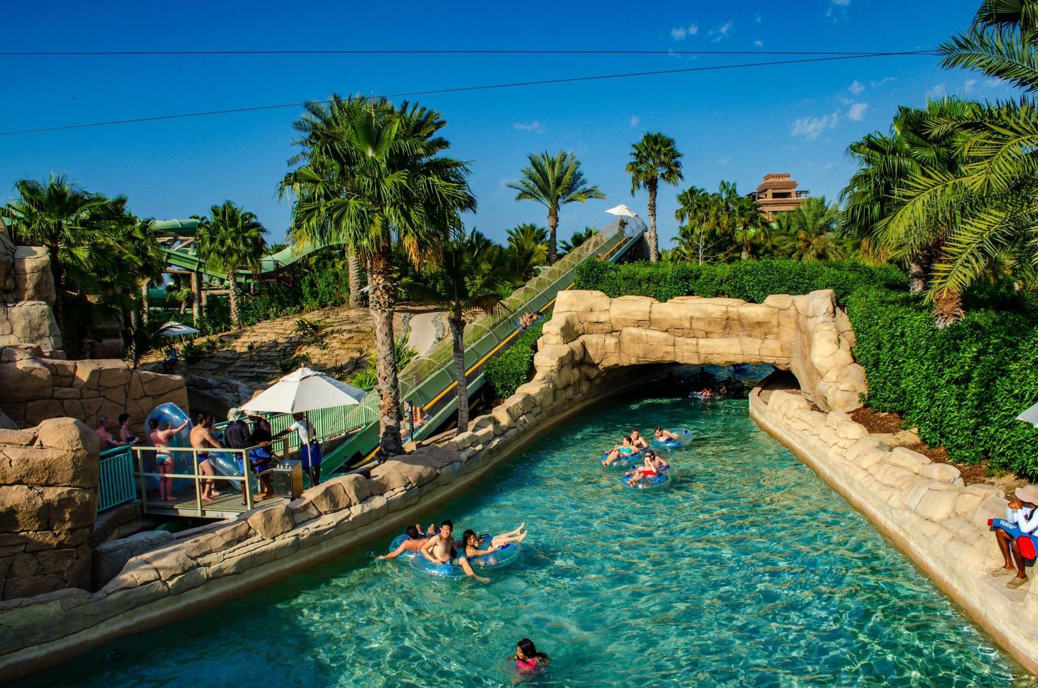 The Insider's Guide to Visiting Aquaventure Waterpark in Dubai!